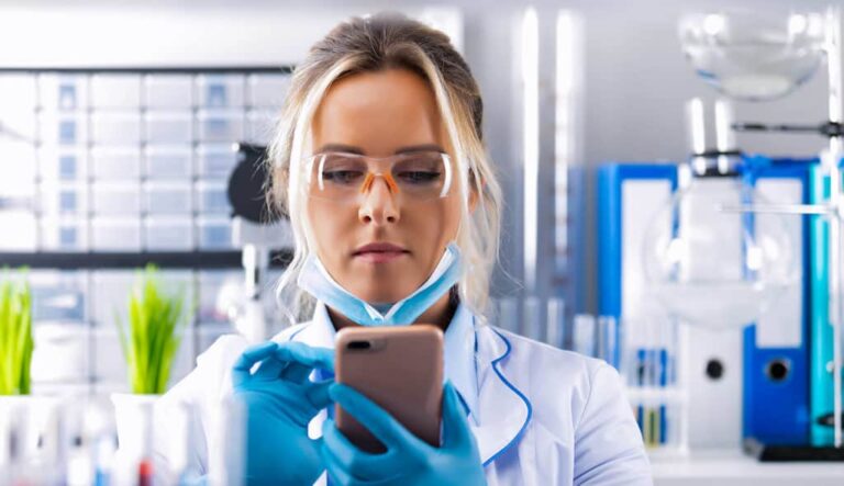 HIPAA-Compliant Secure Text Messaging App for Healthcare